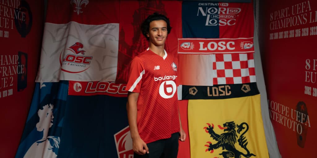 Zoom sur Ayyoub Bouaddi, sélectionné avec l'équipe de France U17 et ...