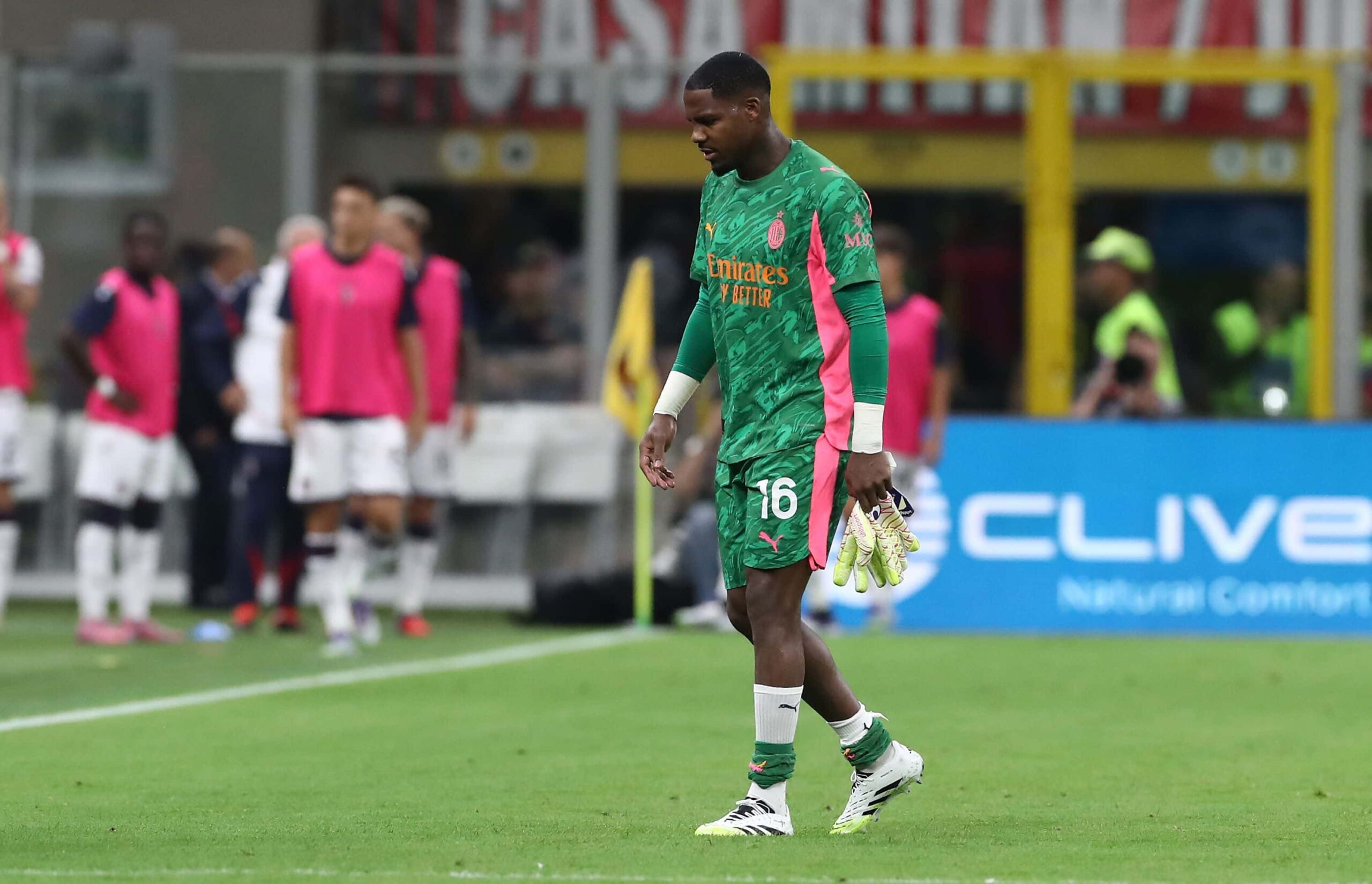 54 matchs manqués pour blessure : La fragilité de Mike Maignan (ex-LOSC ...